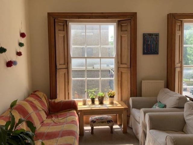Room at Tredegar Square, Greater London