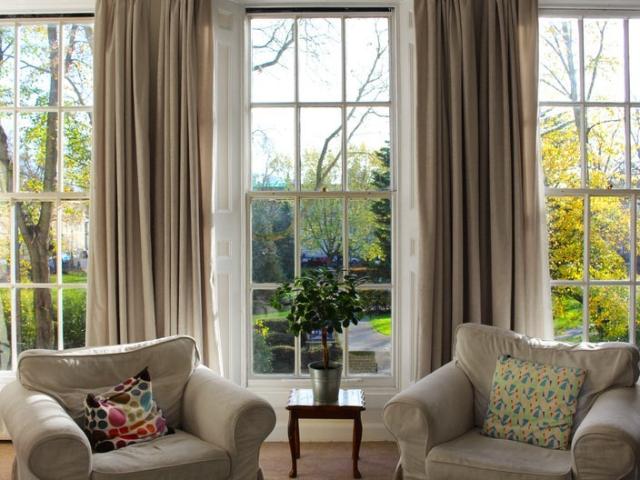 Room at Tredegar Square, Greater London