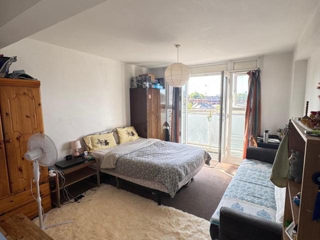 Room at Trelawney Estate, Greater London