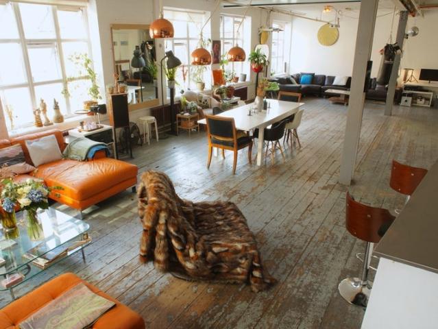 Room at Triangle Road, Greater London