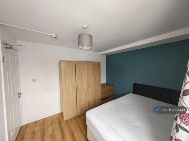 Room at Tristram Road, Greater London