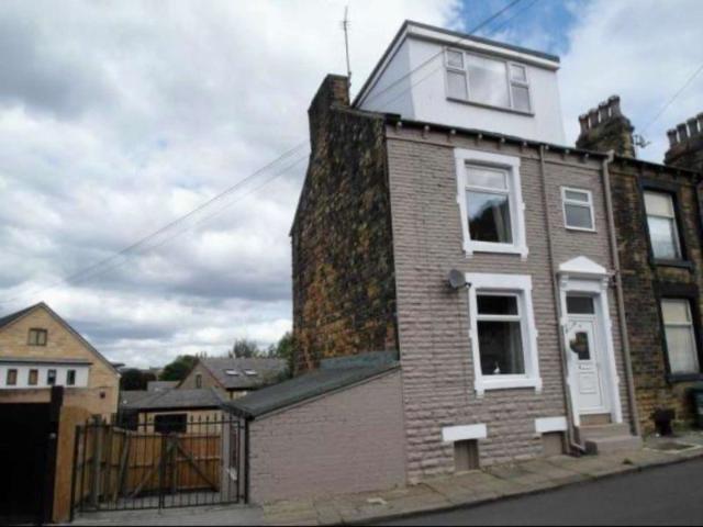 Room at Troy Road, Leeds