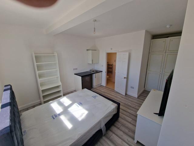 Room at Uxbridge Road, Greater London