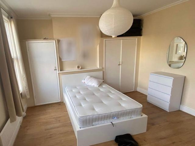 Room at Uxbridge Road, Greater London