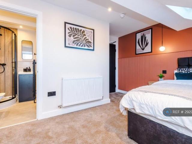 Room at Ulster Terrace, Stoke on Trent