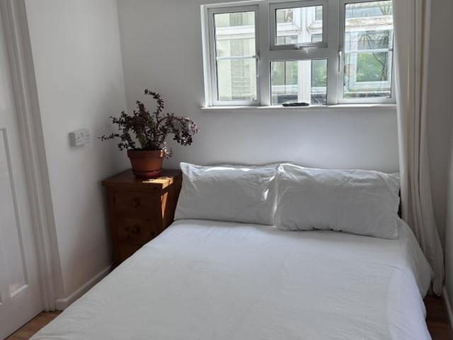 Room at Undertown Lane, Bristol
