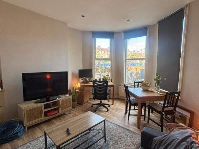 Room at Union Road, Greater London