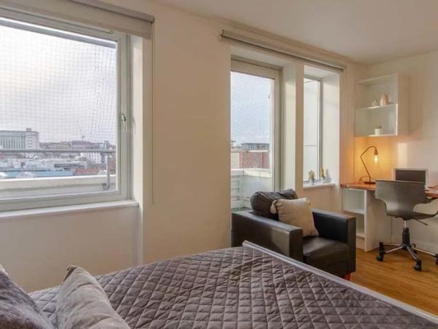 Room at Union Road, Nottingham