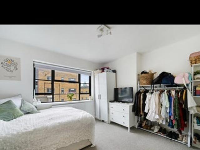 Room at Union Street, Greater London