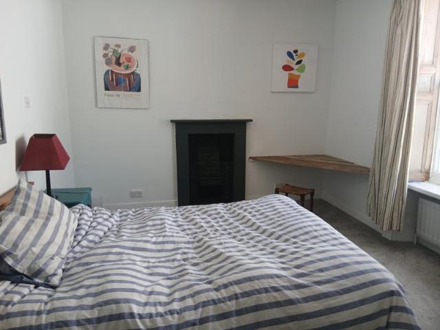 Room at Upper Cheltenham Place, Bristol