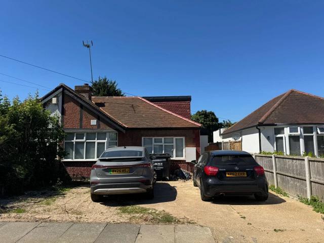 Room at Upper Halliford Road, Borough of Spelthorne