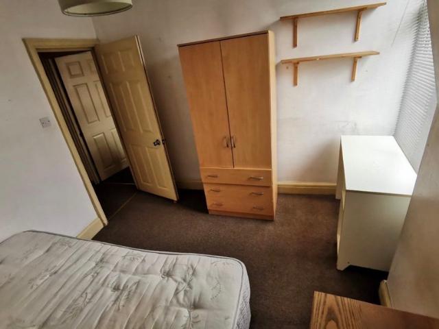 Room at Upper Richmond Road West, Greater London
