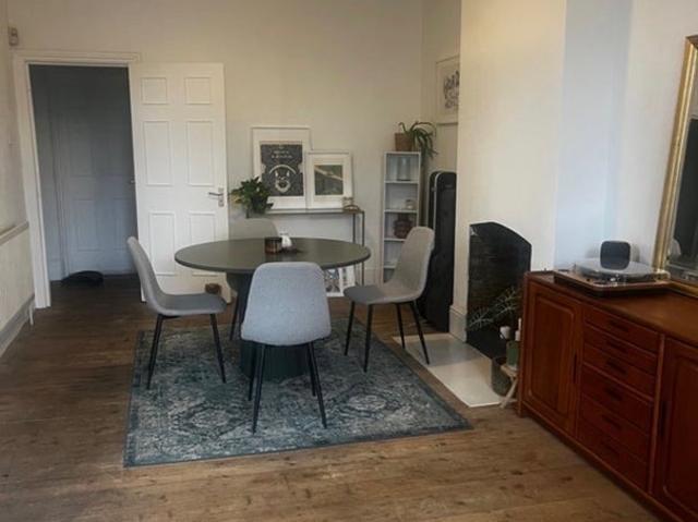 Room at Upper Street, Greater London