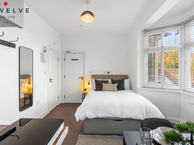 Room at Upper Tulse Hill, Greater London