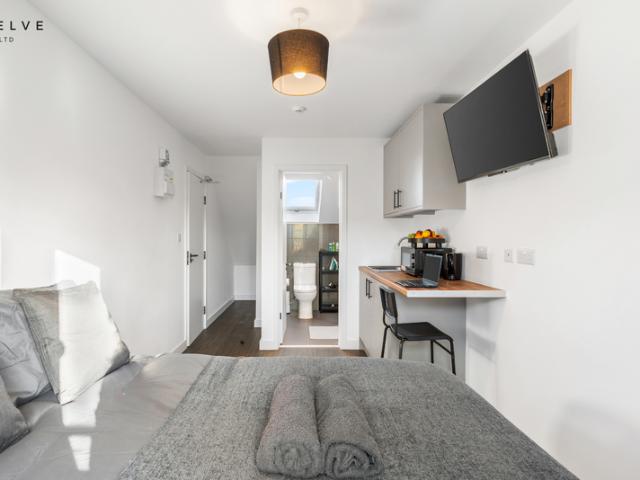 Room at Upper Tulse Hill, Greater London