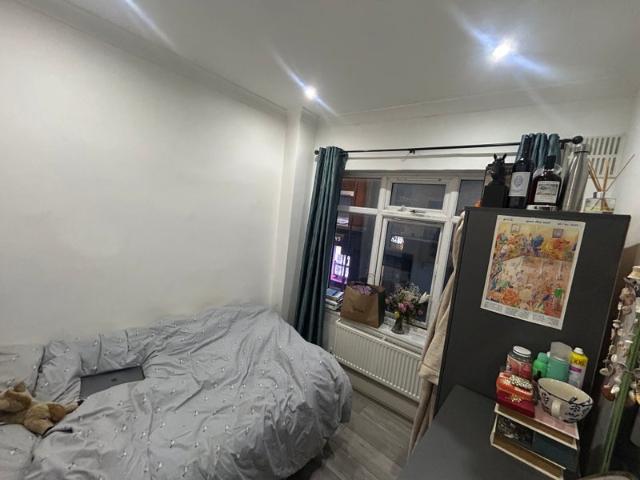 Room at Upper Tooting Road, Greater London