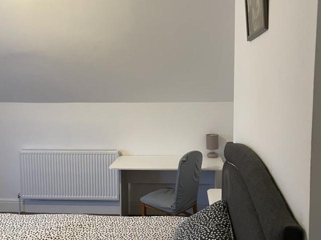 Room at Upperton Road, Leicester