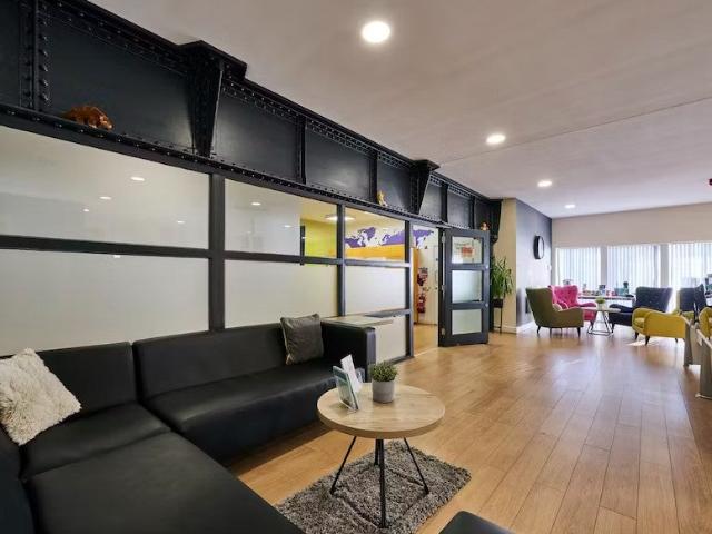 Room at Upperton Road, Leicester