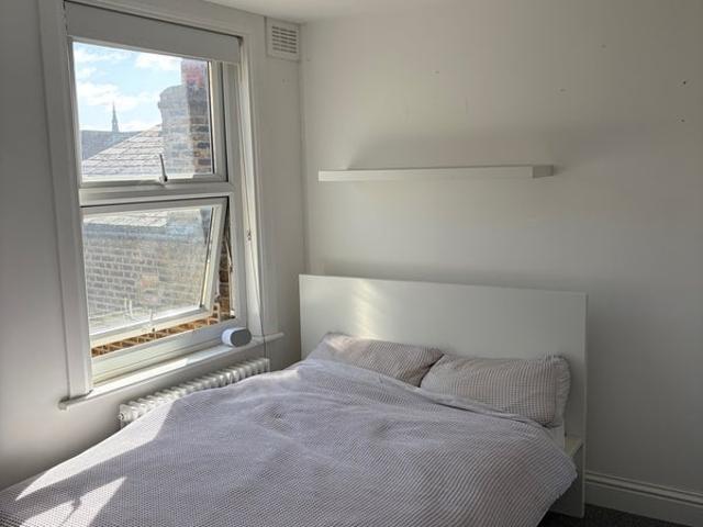 Room at Valmar Road, Greater London