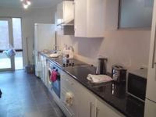 Room at Vale Road, Windsor