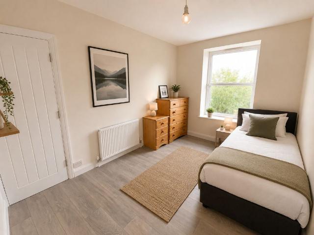 Room at Vale Road, Mansfield Woodhouse
