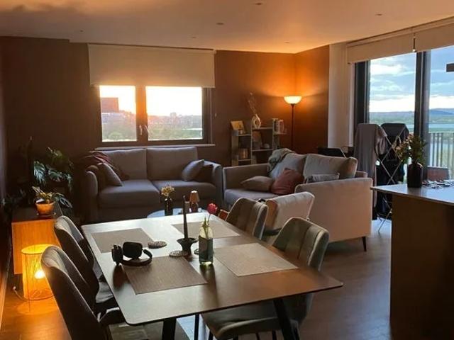 Apartment at Vanguard Way, Greater London
