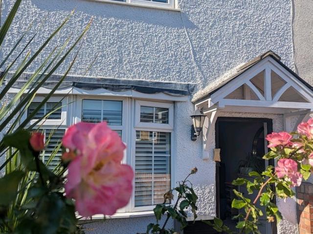 Room at Vansittart Road, Windsor