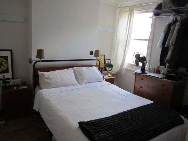Room at Vansittart Road, Greater London