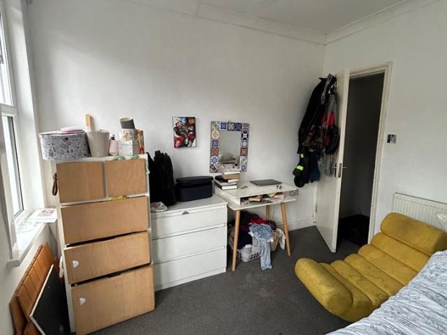 Room at Vansittart Road, Greater London