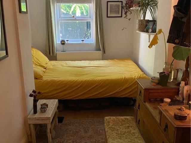Room at Vartry Road, Greater London
