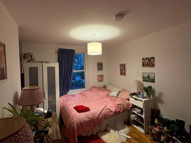 Room at Vaughan Road, Greater London