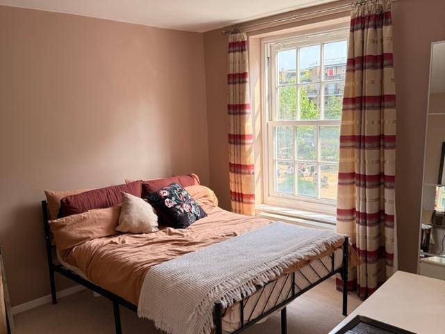 Room at Vauxhall Walk, Greater London