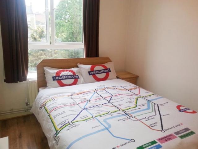 Room at Vauxhall Walk, Greater London