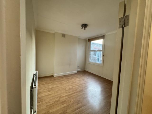 Room at Venetian Road, Greater London