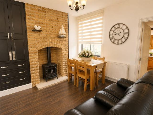 Room at Ventnor Street, Hull