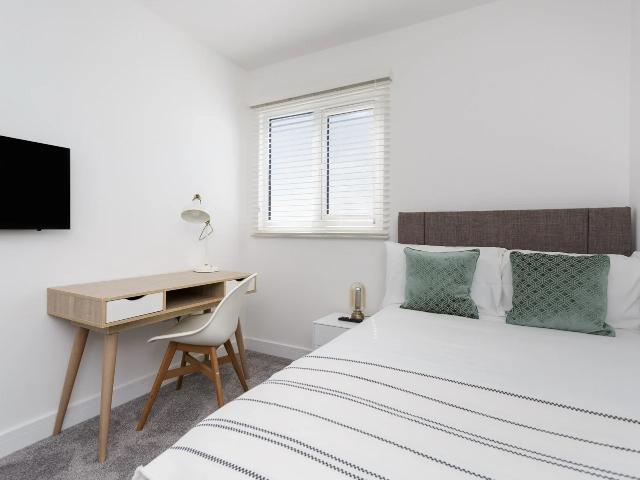 Room at Vernon Road, Portsmouth