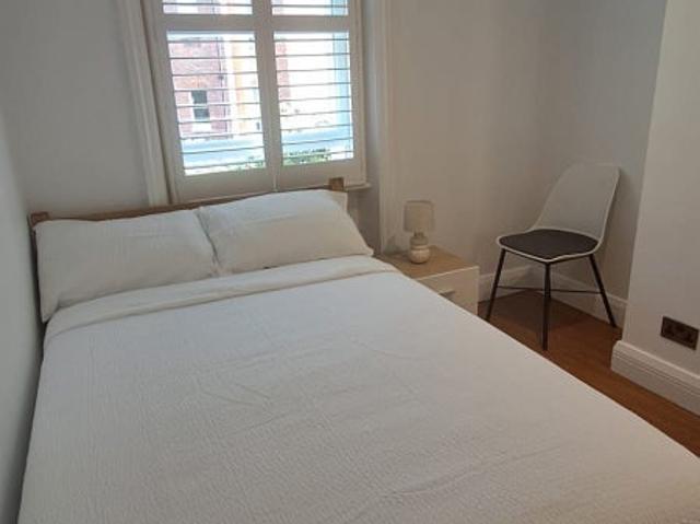 Room at Vernon Street, Greater London