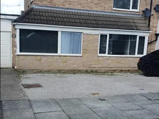 Room at Vicarage Close, Doncaster