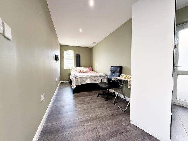 Room at Vicarage Farm Road, London