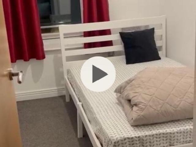 Room at Vicarage Lane, Greater London