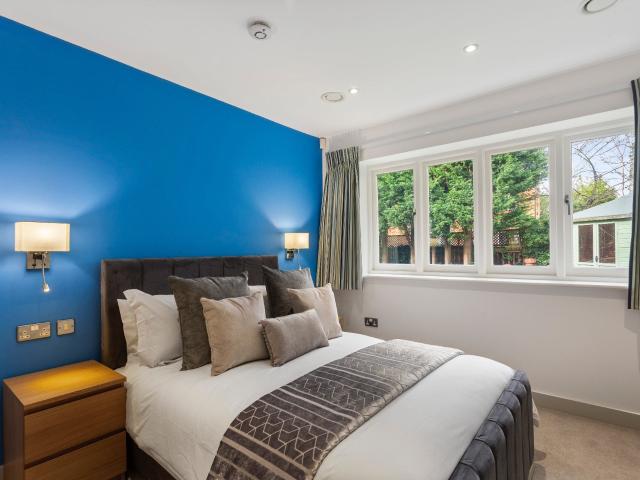Room at Vicarage Street, Broxtowe