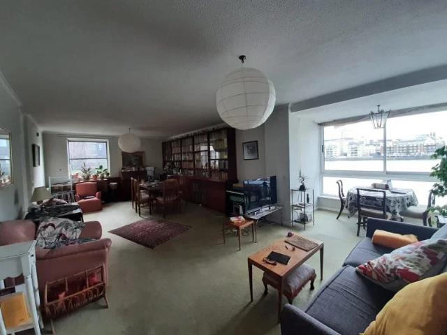 Room at Vicarage Walk, Greater London