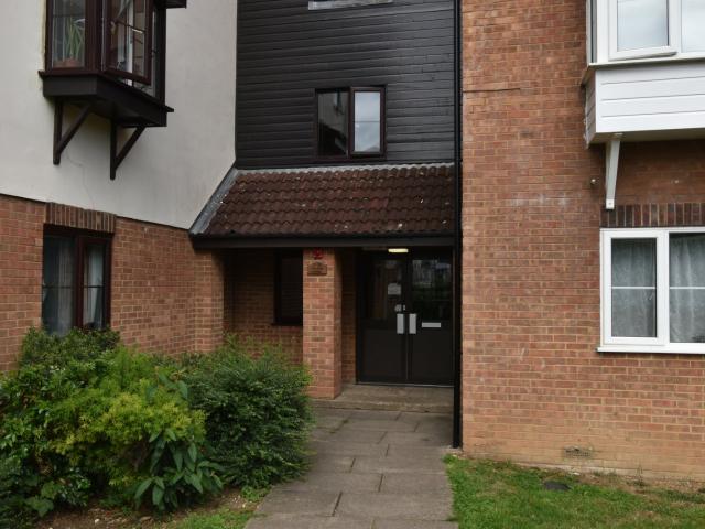 Room at Vicars Bridge Close, Greater London
