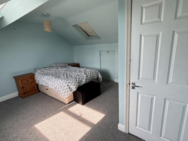 Room at Victoria Avenue, Filey