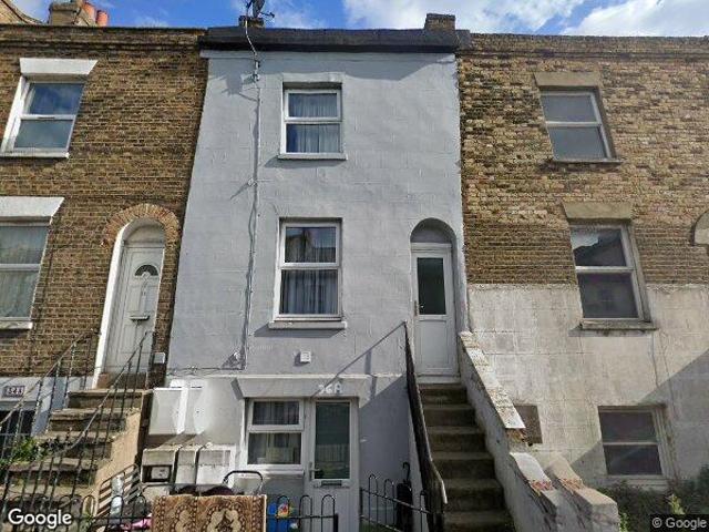 Room at Victoria Avenue, Gravesham
