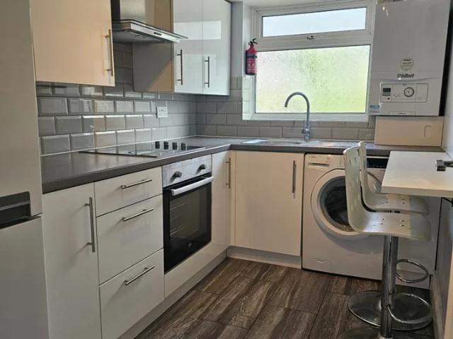 Room at Victoria Court, Greater London