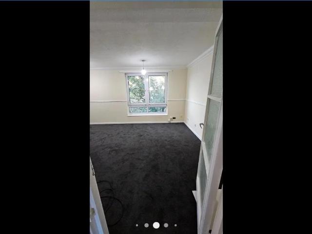 Room at Victoria Road, Chatham