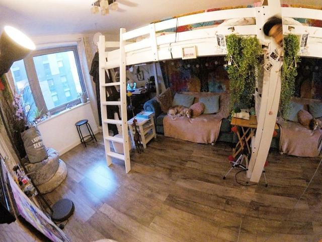 Room at Victoria Road, Greater London