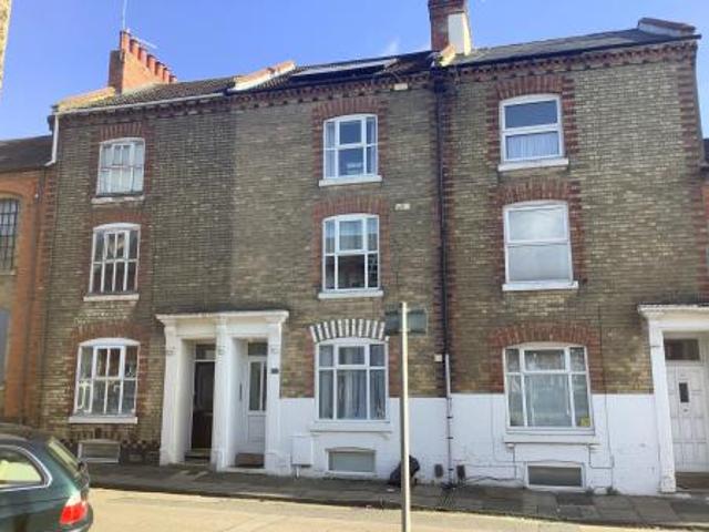 Room at Victoria Road, Northampton