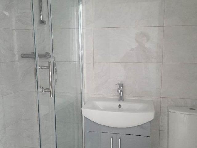 Room at Victoria Road, Swindon